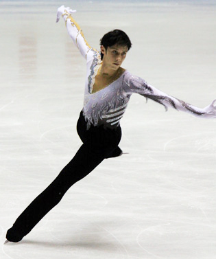 An Interview with Johnny Weir: His Thoughts on ‘Yuri on Ice’ – The Geekiary