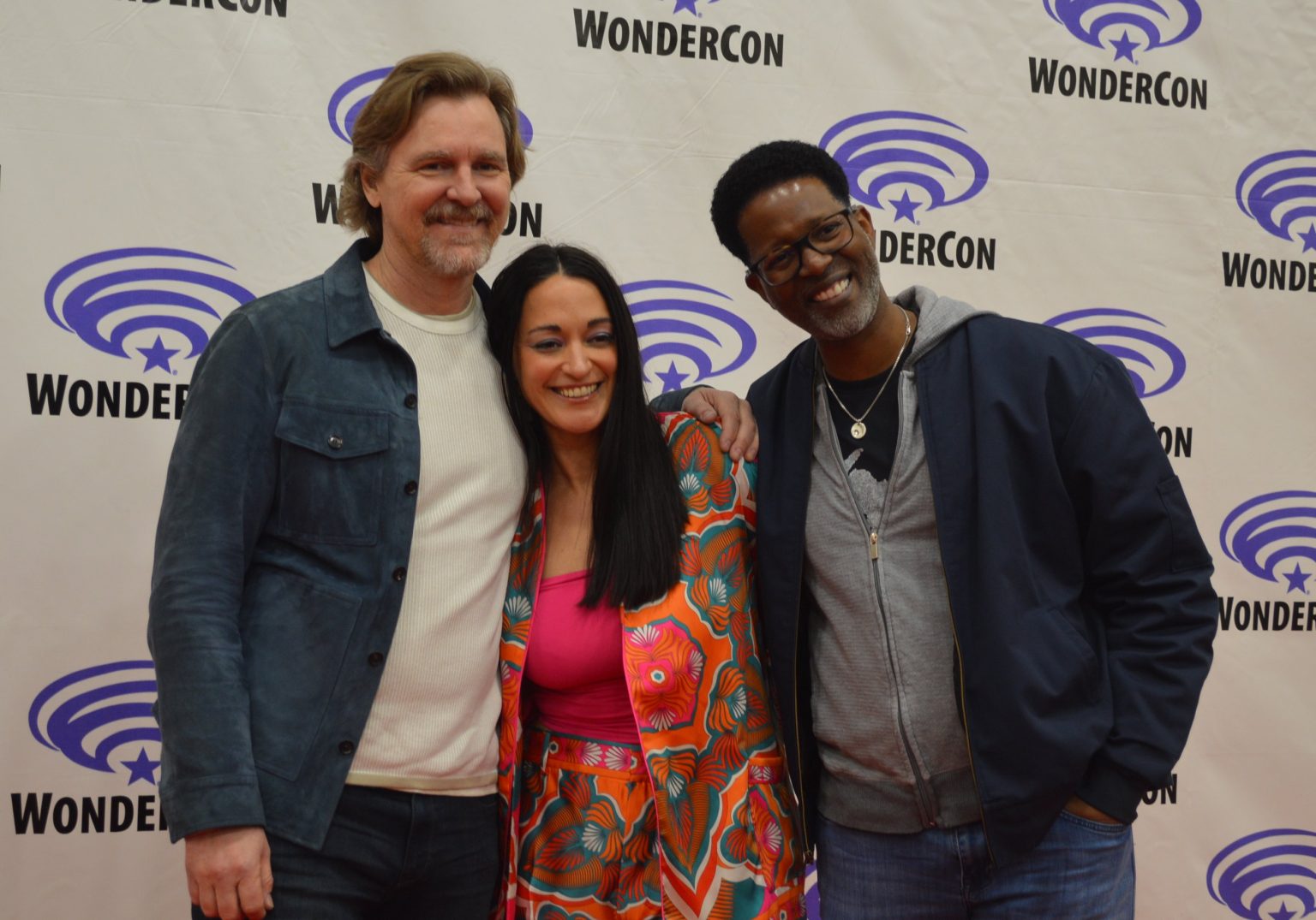 WonderCon 2024: Resident Alien Press – The Geekiary